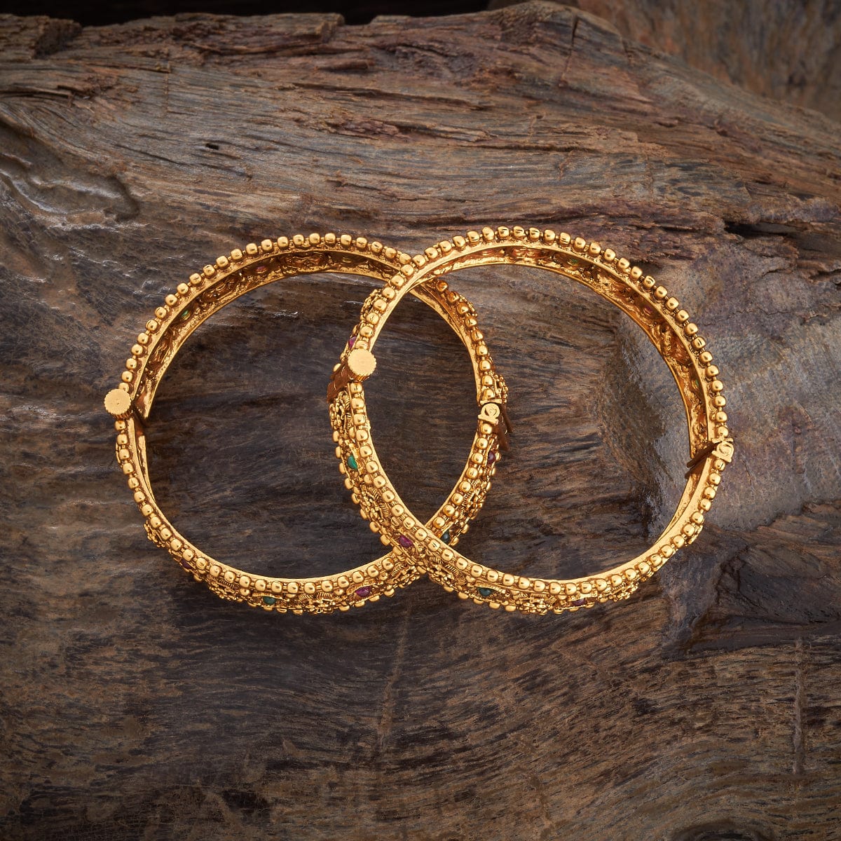 Antique Bangle 166018