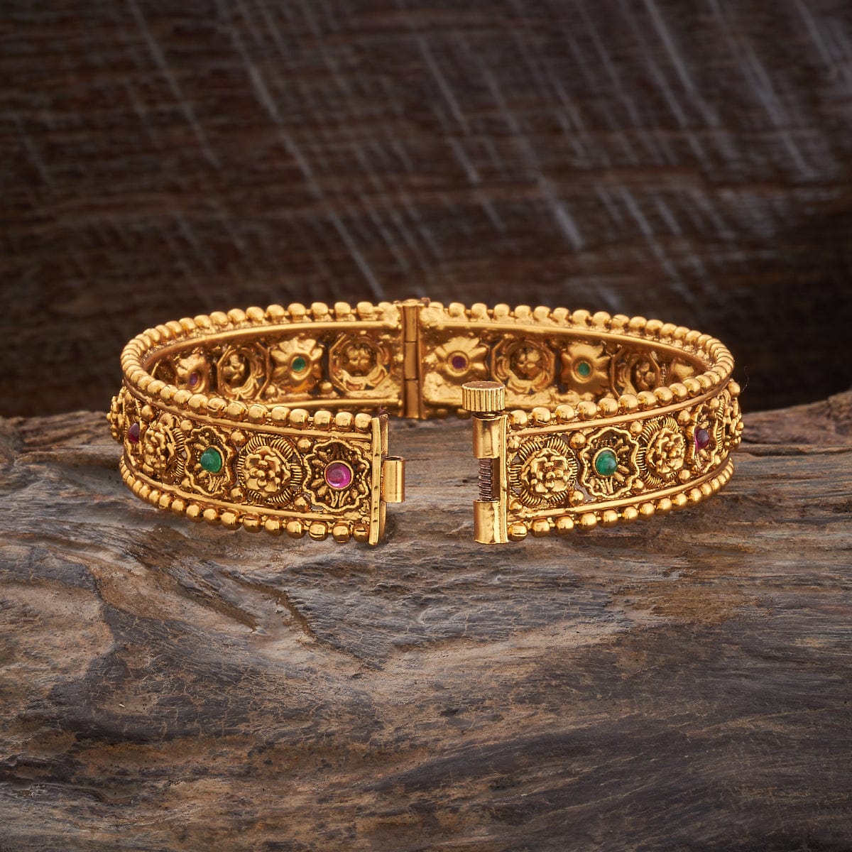 Antique Bangle 166018