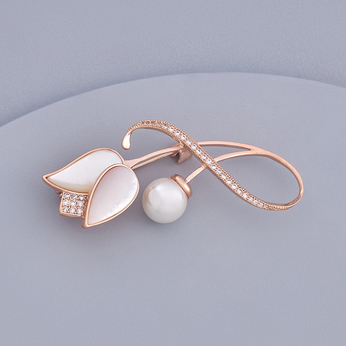 Trendy Brooch 164712